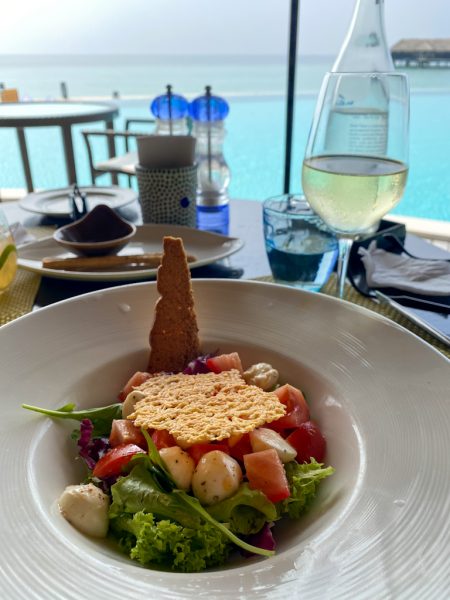 Dusit Thani Maldives: experiência all inclusive 5 estrelas nas Maldivas